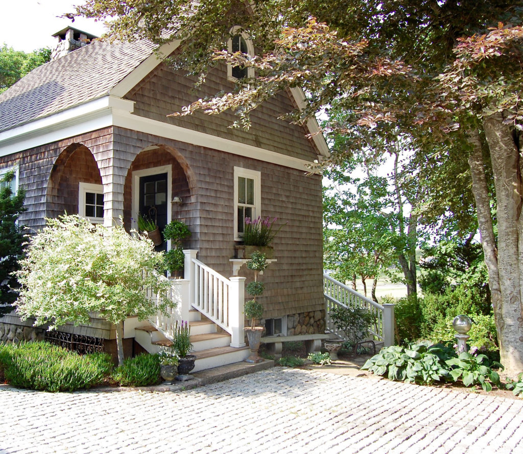 Home Tour of a Cape Cod Beauty - Access to the most amazing home!