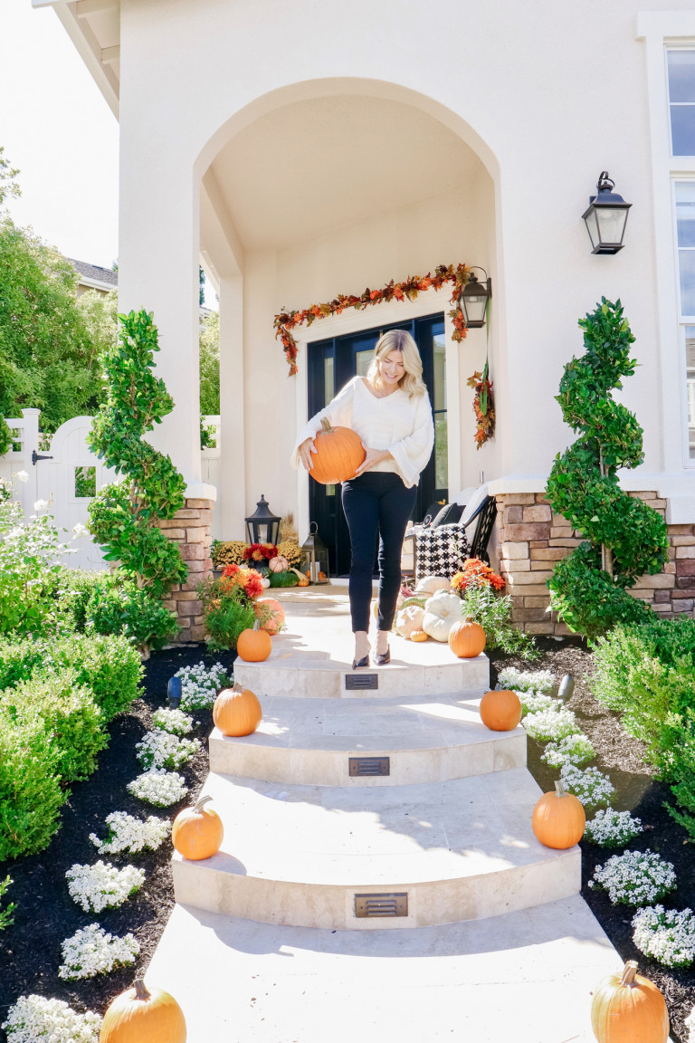Easy Fall Front Porch Decor Ideas - KristyWicks.com