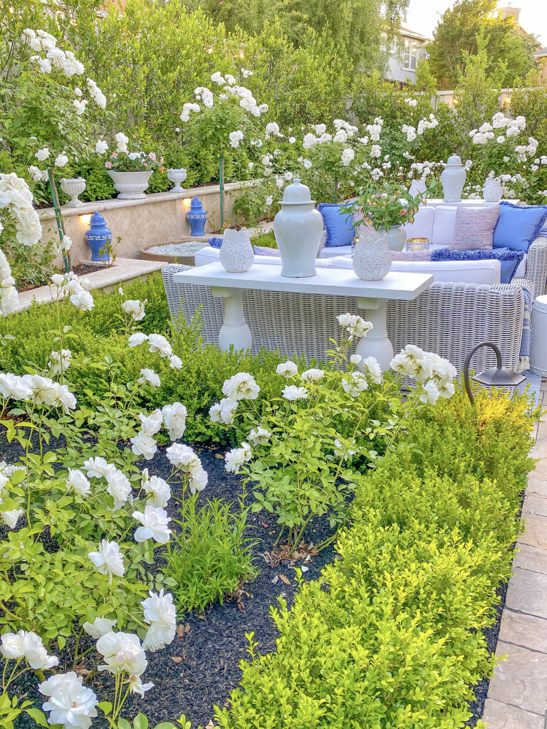 Blue & White Summer Backyard Decor Ideas - KristyWicks.com